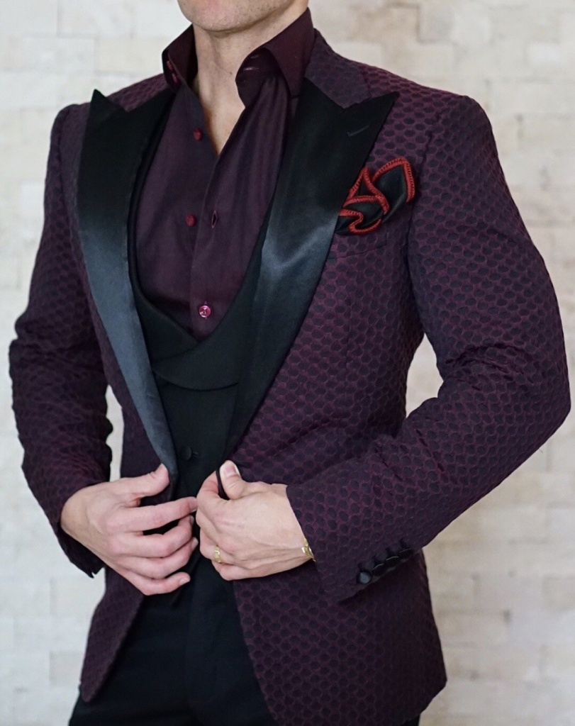 The ideal brand for Tailored Suits in Hong Kong: Bespoke suits for ...